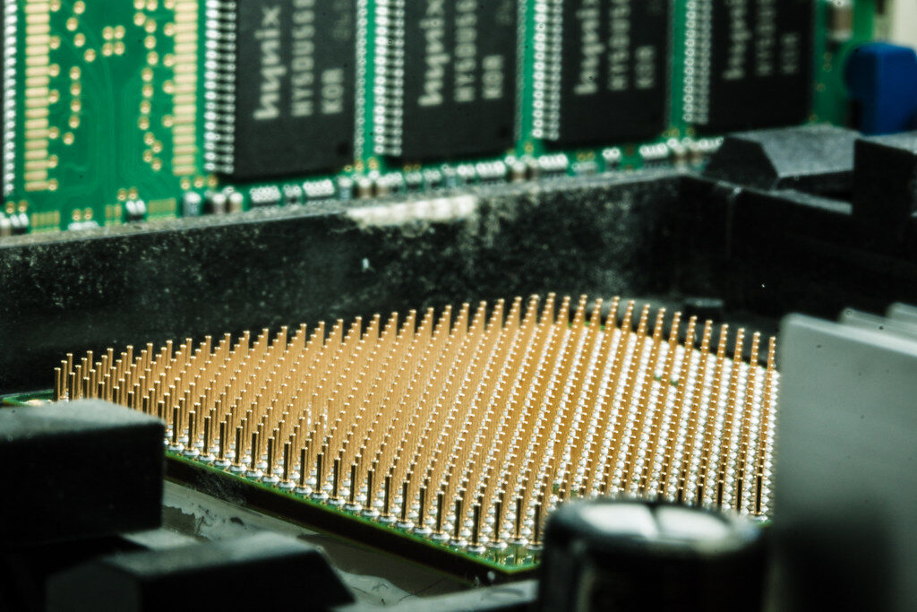 DDR4 vs. DDR5: Is the Upgrade Worth It in 2026? - Ivi RAM Boost